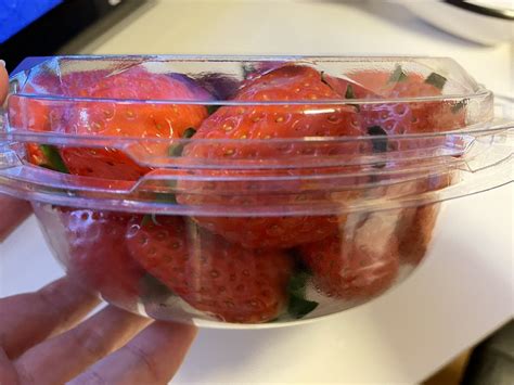 藤木紗英🦍絶対取り下げないav女優 On Twitter 노브랜드에서 산 딸기🍓