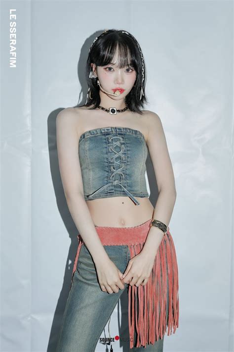 Sakura Yunjin Chaewon And Kazuha Le Sserafim R Kpopfap