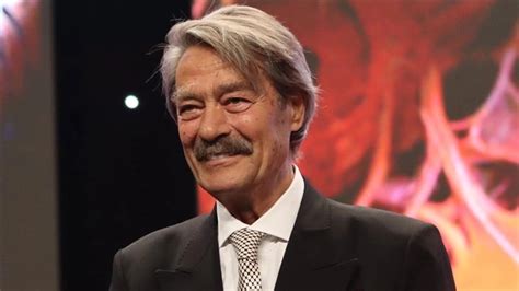 Sanatçı Kadir İnanır Yoğun Bakımdan çıkarılacak Son