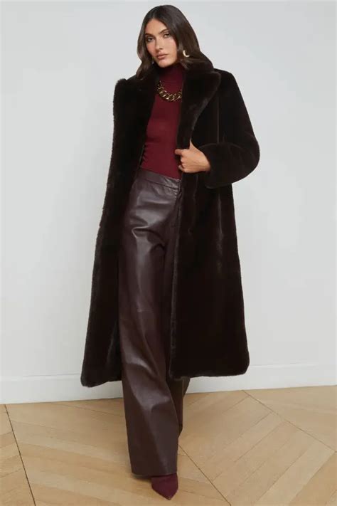 Classy Winter Outfits For Women Stay Warm And Look Fabulous