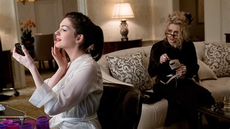 Why Anne Hathaway Is The Crown Jewel Of Oceans 8 Vanity Fair