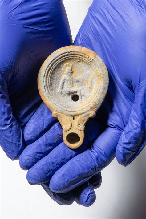 اكتشاف سرير جنائزي روماني نادر في لندن Cnn Arabic