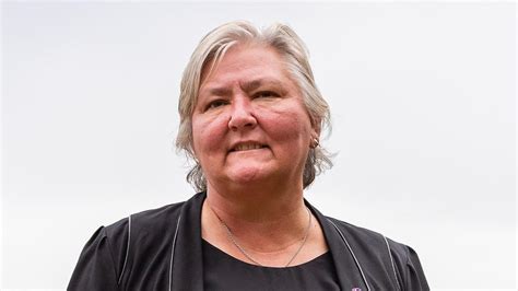 Sam Mcmahon Reveals To Federal Parliament Why She Quit The Clp Nt News