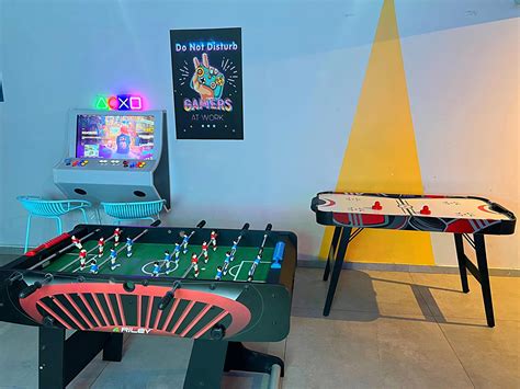 לופט בירושלים בילי גין