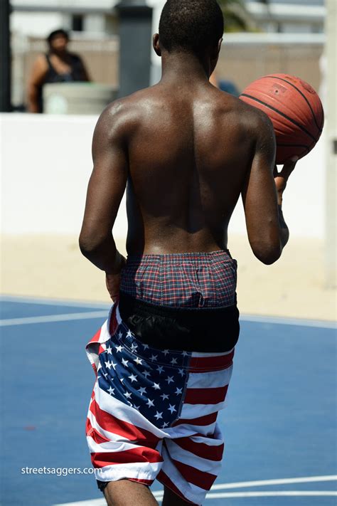Real Saggers Let Them Pants Hang Low Sagging