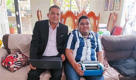 Jeyron Es Una Inspiración Para Jóvenes Que Están Desanimados Noticias Bluefields