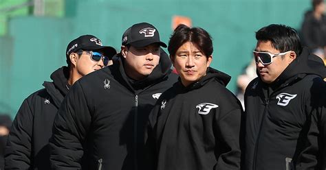 포토s 류현진 기분 좋은 승리