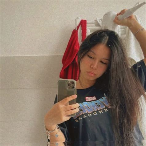 Daascia Dascia On Threads