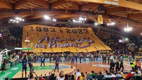 Basket Le Limoges Csp Renverse Les Mets De Wembanyama Grâce à Un Final De Folie Ici