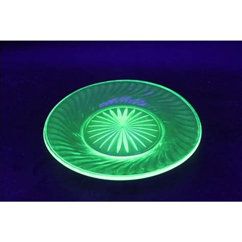 Uranium Glass Plate Bodnarus Auctioneering