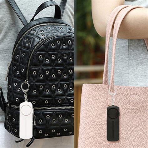 防犯ブザー 防犯アラーム Ledライト付き 130db 大音量 ブラック 子ども 大人老人 男の子 女の子 ロールショップ 通販