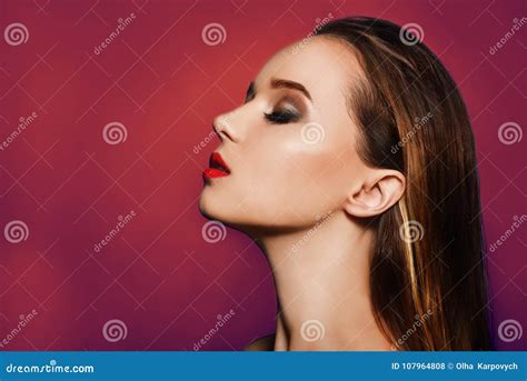 Woman Portrait With Perfect Makeup Close Up Portrait Of Elegant