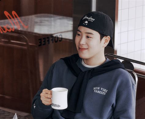 표지훈 안정감 있는 배우 모습에 ‘블락비 피오를 곁들인 ‘힙한 패션 표지훈 안정감 있는 배우 모습에 ‘블락비 피오를 곁들인 ‘힙한 패션