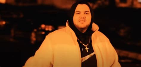 Cine Este De Fapt Alberto Grasu Din Ce Face Bani Tânărul Care A Vandalizat O Pensiune De Revelion