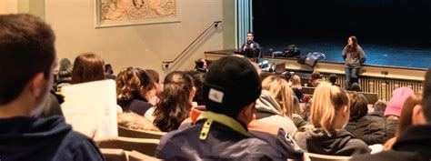 Students Are Frustrated Over Filled Statistic Classes The Daily Illini