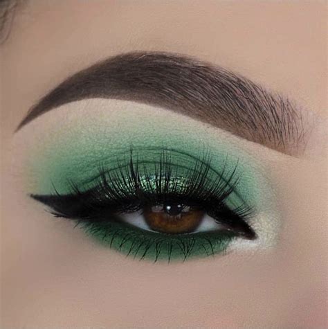 Green Glitter Eyeshadow Makeup Green Eyeshadow Look Green Eyeshadow