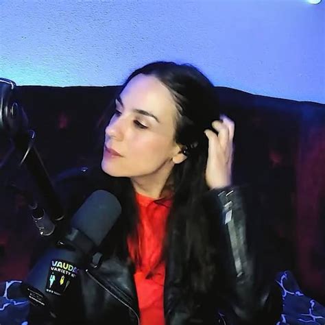 Amanda Benjamin Amandaondemanda • Threads Say More