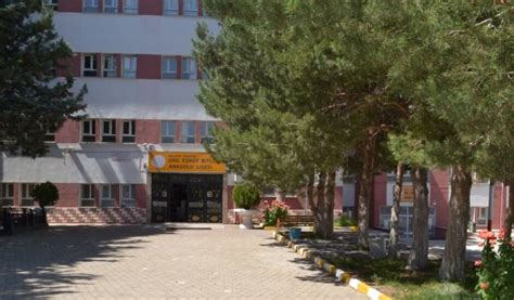Orgeneral Eşref Bitlis Anadolu Lisesi Taban Puanı 2026 Başarıları