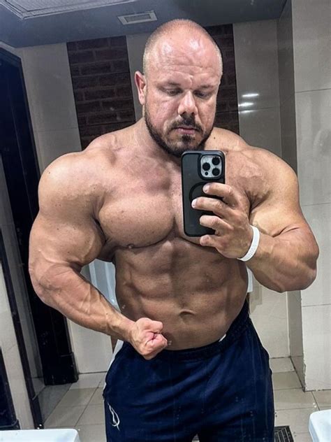 Bodybuilder Kevin Gebhardt Dead At 31 Just Weeks After Serious Knee