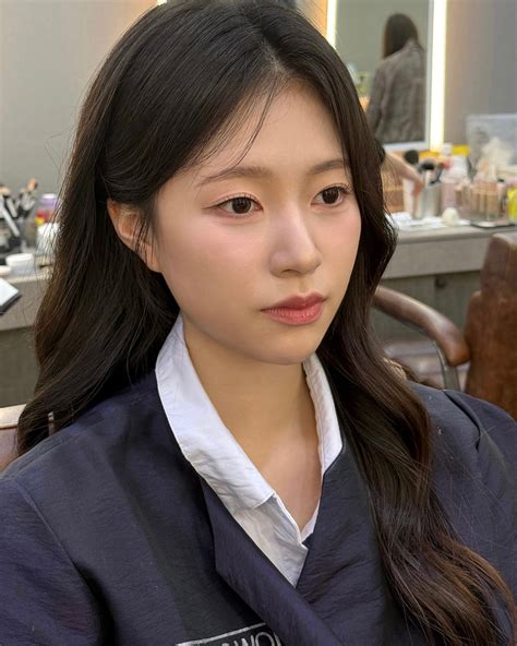 Cuteeone 꾸띠원 Cuteeone • Instagram Photos And Videos