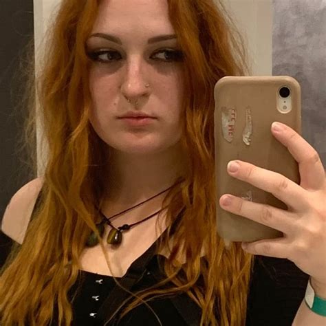 Lara Lara Kn Threads Say More