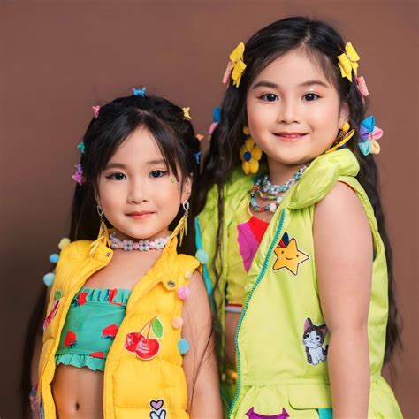 Maliit Ka Palang Mahilig Ka Na Mag Video 🤩 Fyp Trendingreels Viralreels Kobayashisisters