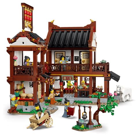 Lego Saisonnier 80121 Pas Cher Lauberge Traditionnelle Du Clair De Lune