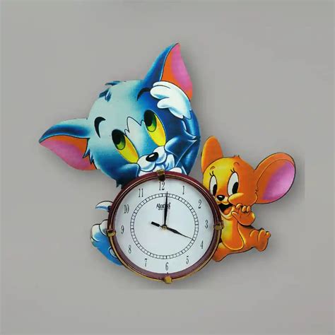 Wooden Tom And Jerry Analog Wall Clock