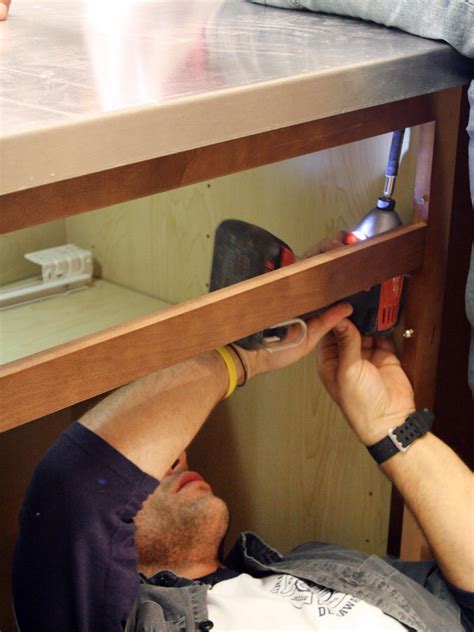 How To Attach Kitchen Sink To Countertop At Betty Finkelstein Blog