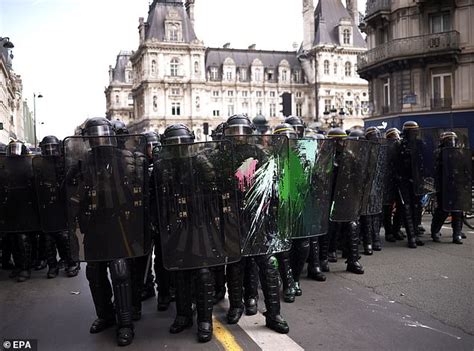 French Rioters Storm Paris Hq Of Luxury Goods Firm Behind Louis Vuitton