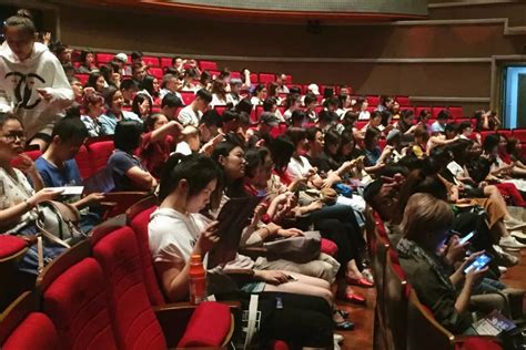 《哪吒回了陈塘关》：心中有船，肚中有诗，浑身是戏，破海扬帆孵化