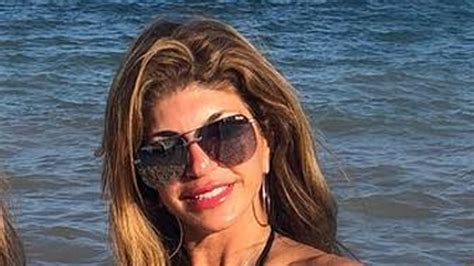 Hot Mom Bods Guess Who