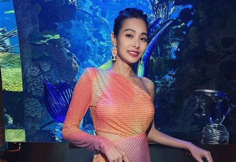 貴婦「人設翻車」自嘲是coo姐 王思佳曬杜拜海底總動員大餐