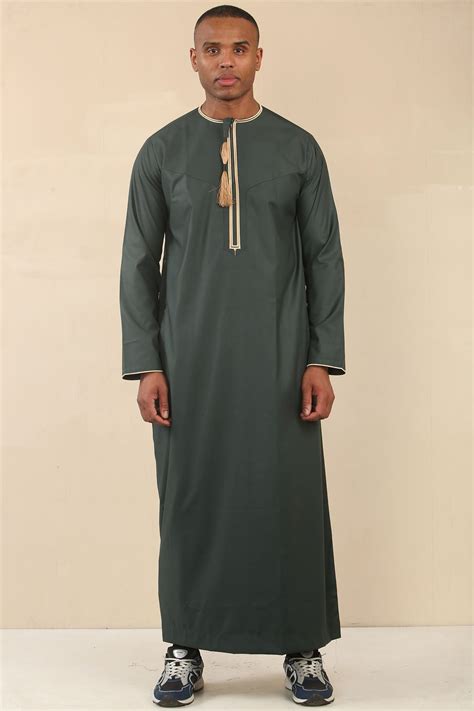 Mens Omani Eid Thobe Saudi Emirati Jubba Robe Upperclass Fashions