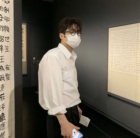 Pin Oleh ⠀ Di 김현우