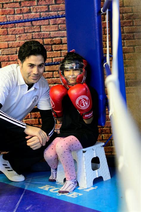 İstanbul Boks KulÜbÜ Boks Dersİ Kick Boks Okulu 0544 272 77 82 Boks Dersleri Kick Boks