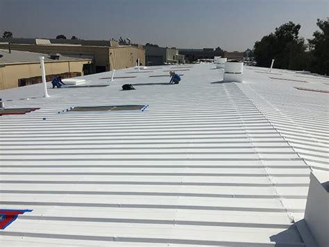 The Definitive Warehouse Roofing Guide [2022]