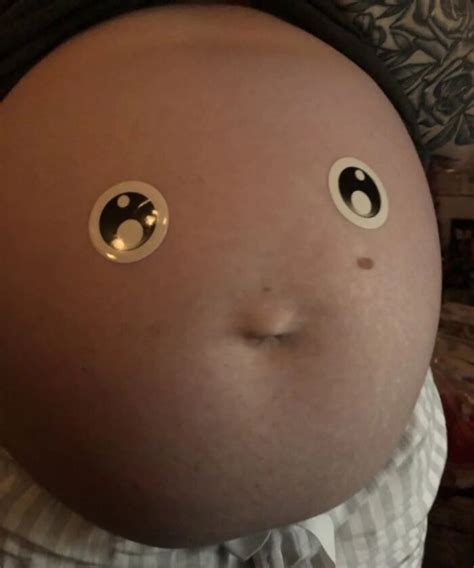50 Hilarious Pregnancy Photos That Might Make You Laugh Til Your Belly