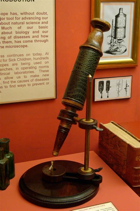 Compound Microscope Invented By Robert Hooke At Sarah Solomon Blog