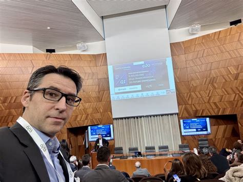 Datadriven Leadership Cdo Digitaltransformation Ai Datastrategy