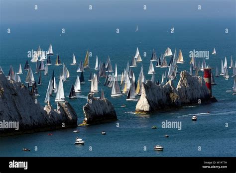 Start The Needles Alum Bay Headen Warren Spectators Round The Island Yacht Race Cowes