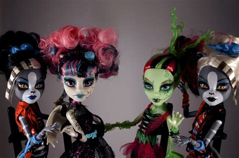 Creeper Doll Photography