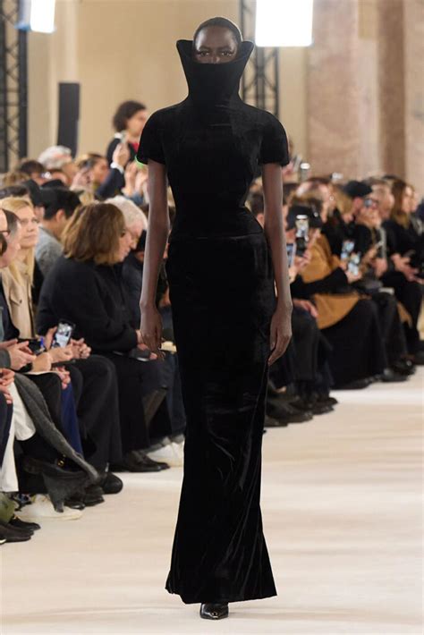 Paris Haute Couture Week Sciaparelli