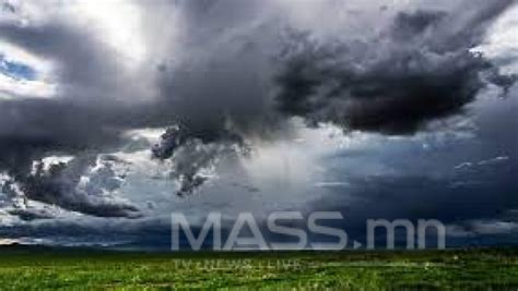 Нөөлөг салхи мөндөр аянга цахилгааны аюулаас сэрэмжтэй байхыг анхаарууллаа