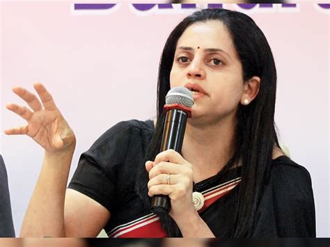 1995 मध्येयूपीएससी उत्तीर्ण News In Marathi