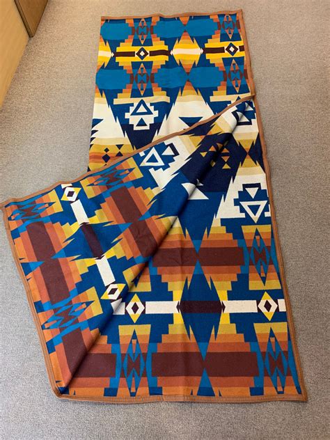 Pendleton Siskiyou Throw 64” X 80” Del Sol Tularosa