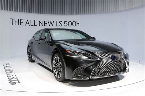 The All New 2018 Lexus Ls 500h Gets Revealed In Geneva Autoevolution