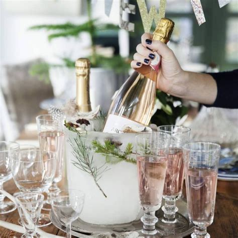 Duka Fint Till Nyårsfest Här är Finaste Leva And Bo Dukning Julidéer Dekorera