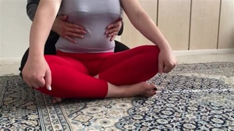 تنها بودم مربی واسه آموزش یوگا اومد خونم مکالمه فارسی Xxx Mobile