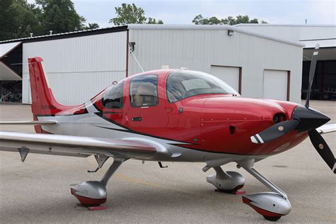 Cirrus Sr22 Private Jet Portfolio Flyadvanced